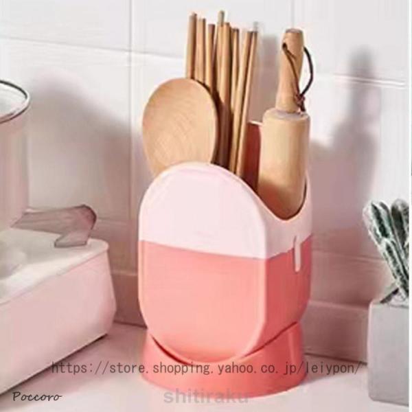 【商品仕様】オシャレな箸立て 製品：A=3個入り。材質：PPプラスチック製。注意：製品は箸置きに限り、食器は含まれていません 【大容量で丈夫】大容量の収納が可能な容器で、お箸だけでなくスプーンやフォーク、おたまやしゃもじなどのキッチン道具も...