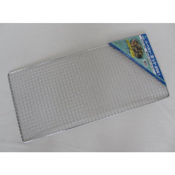 ●サイズが合えば即席かまどでBBQできます。バーベキューネット 2961 SI●屋外用やコンロ等で使える焼き網。●ご使用後は保管用に油を塗ってください。商品詳細カラー シルバーJANコード 4907797018064サイズ (約)幅29×奥...