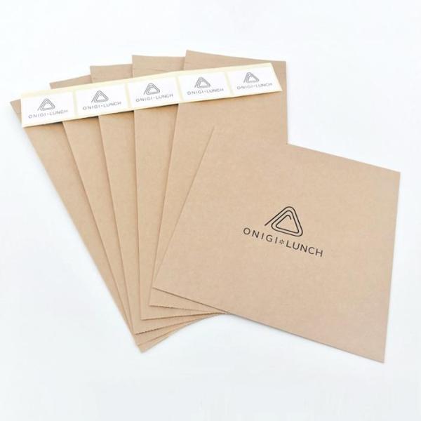 ※レビューは商品到着後にお願いします。メーカーの都合により予告なくパッケージが変更となる場合がございます。商品名：おにぎ＊ランチ内容量：16×16cm 30枚素材：紙、和紙■商品説明■海苔とご飯を別々に包めることで、海苔がパリパリのおにぎり...