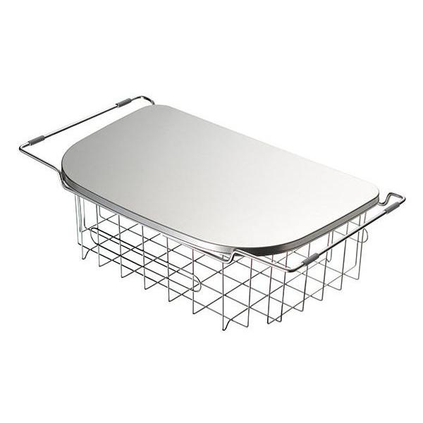 シンク内でも、天板の上でも使える深型水切りカゴ。トレーはシンク内に調理スペースを広げたり、天板の上で水受けトレーとして使えます。シンクのコーナーにフィットする角丸&amp;末広がり形状です。 生産国:日本 素材・材質:本体:ステンレス鋼(ク...