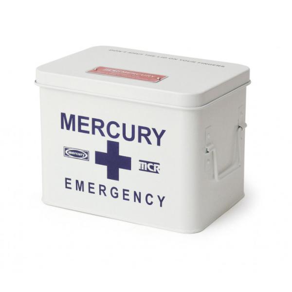 救急箱としてはもちろん、小物入れとしてもご使用いただけます。中には取り外しできるトレイと収納しやすい仕切りが付いています。 生産国:中国 素材・材質:ブリキ 商品サイズ:W21.8×D15.8×H15.5cm　※サプライヤー直送品　　