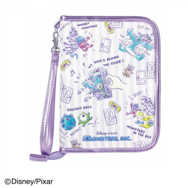 様々な収納がついたマルチケース☆約11×15cmの母子手帳を収納できます。持ち運びに便利なストラップ付き♪ 生産国:中国 素材・材質:ポリエステル、ポリウレタン、ナイロン、合金 商品サイズ:約W130×H180×20mm(閉じた状態) 重量...