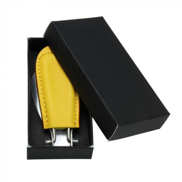 持ち手部分にイタリアンナチュラルレザー「ブッテーロ」を使用しました。「ブッテーロ」はしっとりとした肌触りの革で、使えば使い込むほどに独特の風合いを増し、深みのある上質の光沢をお楽しみいただくことができます。 生産国:日本 素材・材質:牛革(...