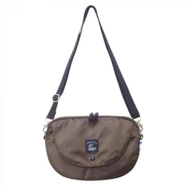 小ぶりでコロンとしたお月様のようなショルダーポーチは長財布もしっかり入る大容量!ちょっとしたお出かけにぴったりです。 生産国:中国 素材・材質:ポリエステル 商品サイズ:W25×H16×D6cm　※サプライヤー直送品　　