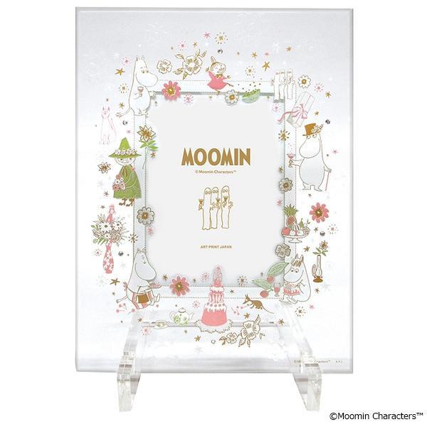 ラメのきらめき感とガラスの透け感が美しい、ムーミンのフォトフレームです。 生産国:日本 素材・材質:本体:ガラス、樹脂、スワロフスキークリスタルスタンド:アクリル 商品サイズ:H227×W173×D3mm、スタンド含む奥行107mm 仕様:...