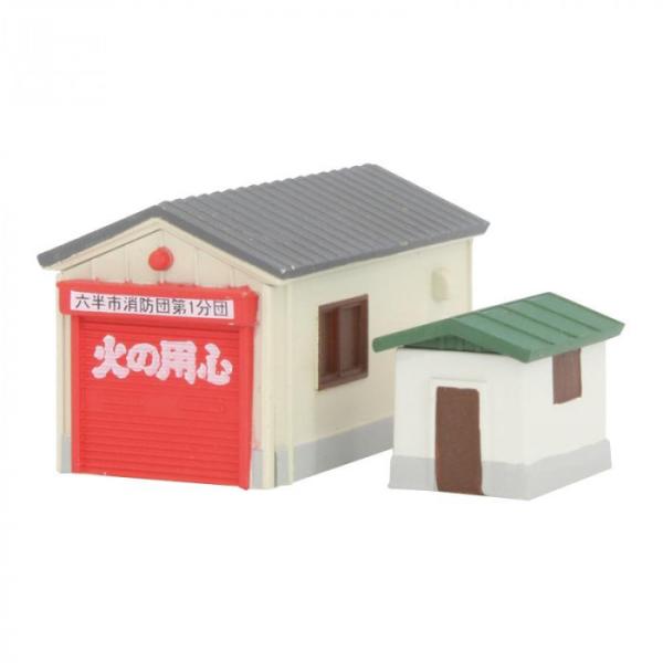 ガレージはパーツを組み替えることで、ガレージ・消防小屋に変更可能。用途に合わせて様々な使い方が可能です。 生産国:中国 素材・材質:ABS、他 商品サイズ:ガレージ:W3.8×D2.2×H2.2cm、小屋:W1.75×D1.3×H1.32c...
