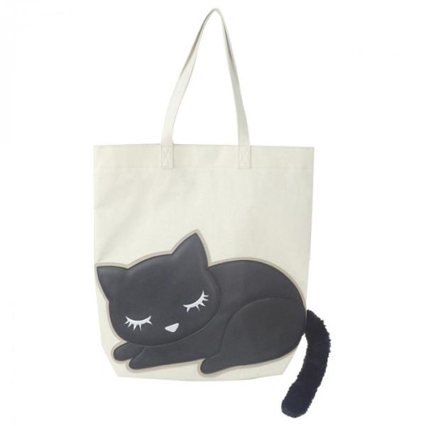 すやすや気持ちよさそうに寝るプーちゃんがかわいいトートバッグ。ふわふわのしっぽが付いているのがポイント♪ 生産国:中国 素材・材質:CANVAS、ACRYLIC、PU 商品サイズ:40×38×10cm　※サプライヤー直送品　　