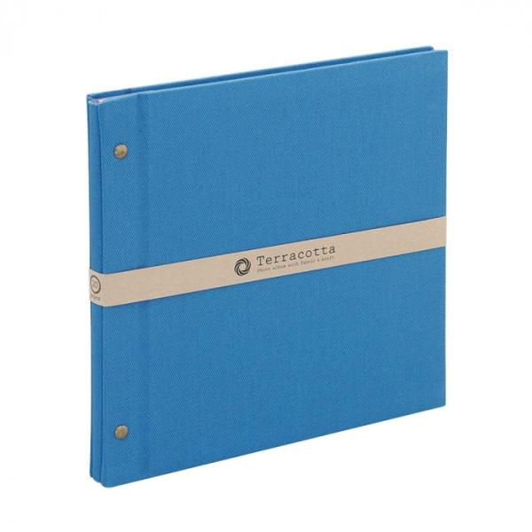 アンティークゴールドのビスがおしゃれなアルバムです。パーソナル・オフィス・店舗など、幅広くご使用いただけるシンプルなデザインに欧風カラーの仕上がりです。 生産国:日本　※サプライヤー直送品　　