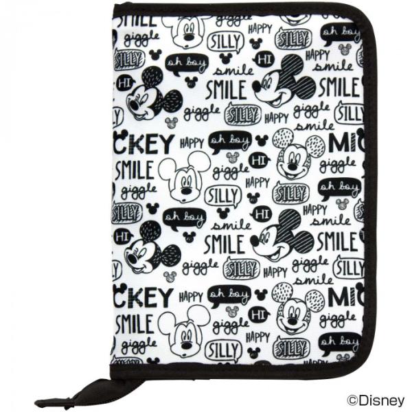 母子手帳や保険証、診察券などをまとめるのに便利なケース。領収書や通帳などは、見やすいクリアポケット部分へ。 生産国:中国 素材・材質:ポリエステル、ナイロン、非フタル酸系塩ビ 商品サイズ:本体:約W170×H240×30mm、クリアポケット...