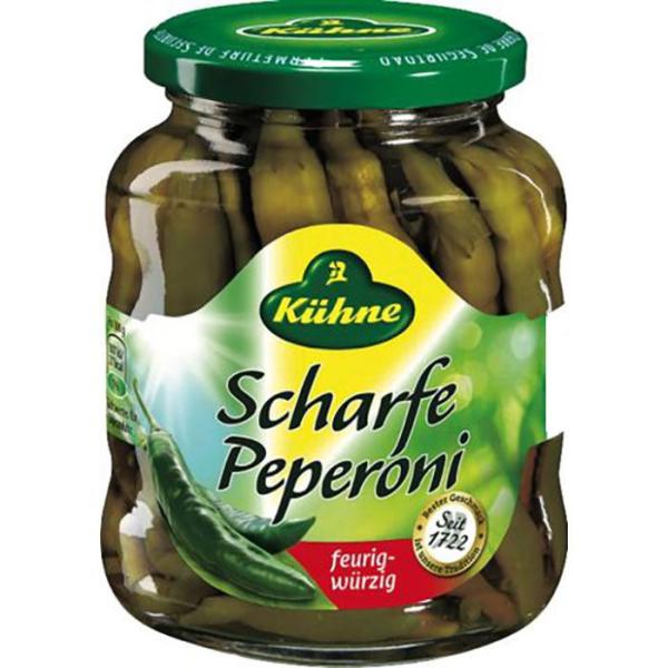 グリーンペッパーをビネガー漬けにしたペペロニは、動物性脂肪が多いサラミやソーセージなどの付け合せとして良く合います。 生産国:トルコ 賞味期間:1080日　※サプライヤー直送品　　
