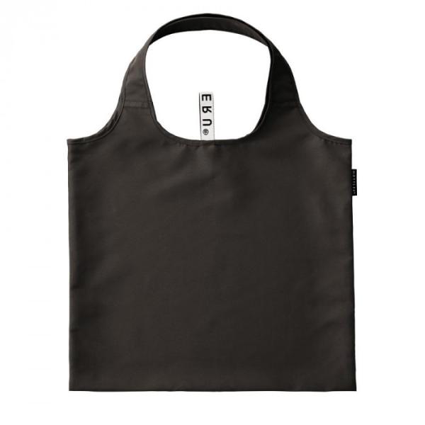 回収されたペットボトルなどから再生された生地を使用した環境にやさしいエコバッグです。肩掛けしやすい「くり手タイプ」の持ち手となっており、クルリトシリーズの特徴であるゴムが付いているので、折りたたんでコンパクトに持ち運ぶことが出来ます。スタン...