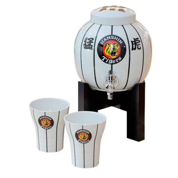 阪神ファンなら、この猛虎焼酎サーバーで盛り上がるのは絶対。阪神タイガースの応援しながら、この焼酎サーバーから飲む。阪神ファンにはたまらない一品。セラミックの特殊な釉薬で作っています。まろやかで美味しい焼酎をお楽しみください。勿論、蒸留酒であ...