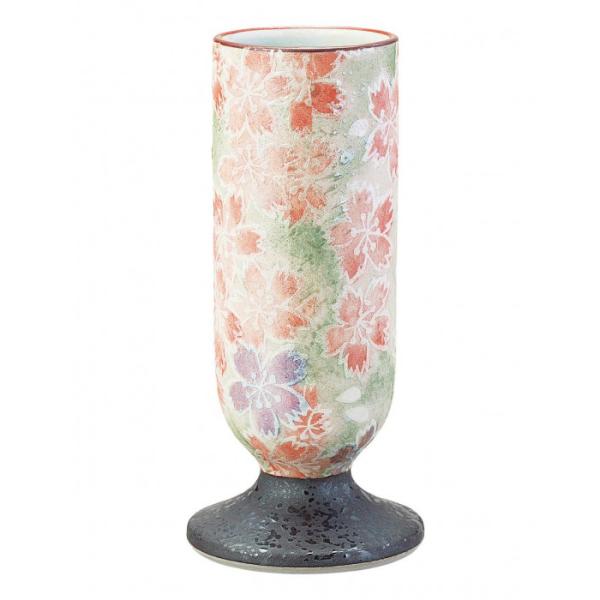 お仏壇のないリビングにもちょうどよいサイズの花立です。シンプルな仏具にも合わせやすい形状、風合いです。 生産国:日本 素材・材質:陶磁器 商品サイズ:56×56×50mm 重量:98g 仕様:カラー:なでしこ　※サプライヤー直送品　　