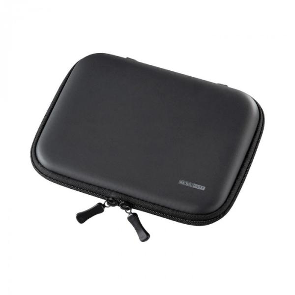 音声機能付き電子辞書に最適です。衝撃に強いEVA素材のセミハードケースです。メディアやメモ・イヤホンを入れるポケット付きです。タッチペンを収納できます。粘着シートで電子辞書を汚すことなくケースに固定できます。両サイドにイヤホンパッチがあるの...