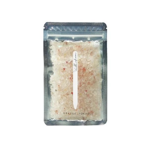 ヒマラヤ山脈の麓から採掘される3億5千万年前に形成されたヒマラヤ岩塩ピンクソルトは、ミネラルが豊富に含まれた大変貴重な岩塩です。 南仏グラースから届いた新鮮な香りに包まれて贅沢なバスタイムをお過ごしください。 生産国:日本 商品サイズ:W9...