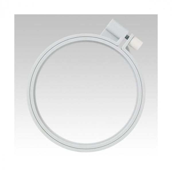 シックな大人カラーです。ネジ先カバー付きで糸が引っかかりにくく、大きめのネジが回しやすい、使いやすい刺しゅう枠です。できあがった作品や、お気に入りの生地をはさんで飾っても! 生産国:日本 素材・材質:本体:ABS樹脂、ネジ:ASA樹脂、鋼ナ...