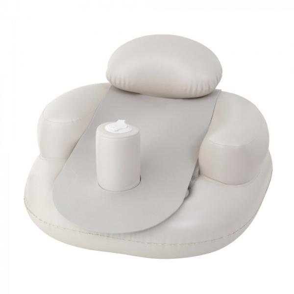 空気で膨らませる使い心地やわからなバスチェアで、生後2ヵ月からご使用頂けます。お風呂・お部屋で大活躍です。クッションとマットを使用する事で2ヵ月から使用できます。エアポンプ内蔵です。上下させると空気が入り、便利です。引っ掛けフック付きのため...