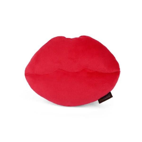 P.L.A.Y.(プレイ)のプラッシュトイ「LoveBug(ラブバグ)」シリーズが新登場!愛犬へ愛を伝えたいと思ったらラブバグのおもちゃで遊んでみましょう。面白い音が出るリップを使って愛犬にキスを送って思い切り噛んでもらいましょう。プーとい...