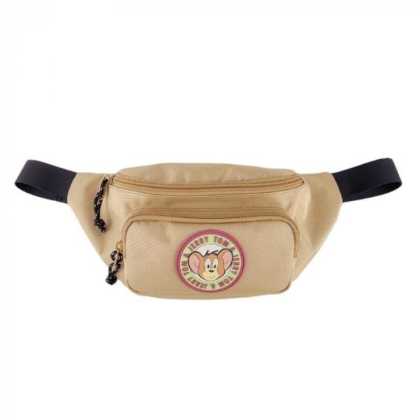 普段使いはもちろん、旅行やフェスなどにも使いやすいデザインです。 生産国:中国 素材・材質:POLYESTER 商品サイズ:H13×W30×D7cm 仕様:(C)TEC　※サプライヤー直送品　　