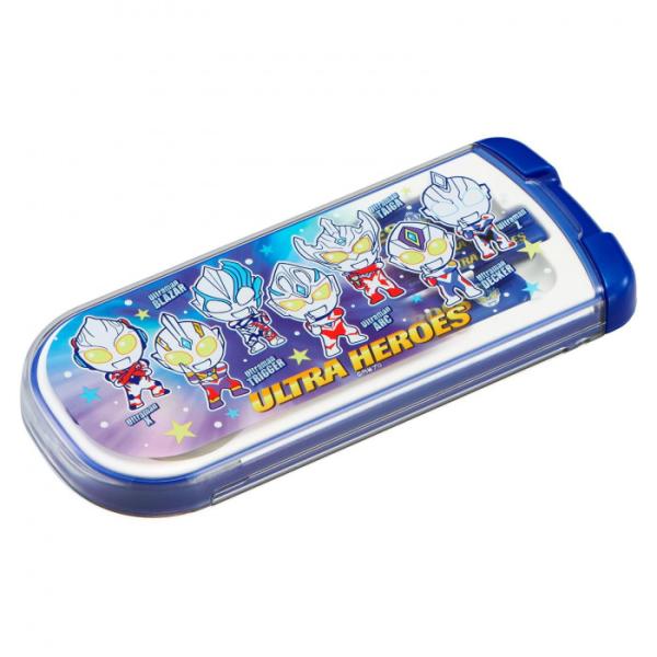 開けやすいスライド式のケースです。 生産国:日本 素材・材質:本体・ABSフタ・安全箸:ASスプーン・フォークハンドル:ABS中皿:PP 商品サイズ:【ケースサイズ】84×197×H19mm 重量:192g 仕様:食洗機OK抗菌(抗菌加工部...