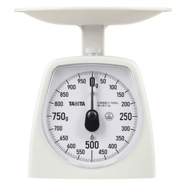 電池いらずでいつでもはかれるアナログクッキングスケールです。見せる収納でインテリアの一部にもぴったりなデザインで、安心の日本製です。 生産国:日本 素材・材質:PP、PS、鉄 商品サイズ:本体:幅165×高さ170×奥行165mm、計量皿:...