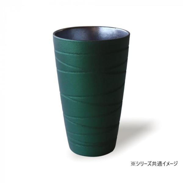 職人によって一つ一つ手仕事でラスター吹きをしています。陶器ならではの土感により、ビールの泡立ちを良くしてくれます。 生産国:日本 素材・材質:陶器 商品サイズ:φ85×140mm 重量:250g 仕様:食洗機、電子レンジ:使用可(温め直しに...