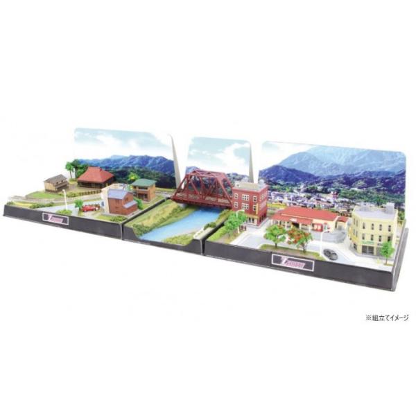 本製品はSS002-1 ミニレイアウトセットとSS002-3 Zショーティーミニレイアウトセット(トンネルタイプ)専用情景セット2を組み合わせたレイアウトを、さらに拡張させるための材料、ストラクチャーのセットです。郊外、川、駅前が作れます。...