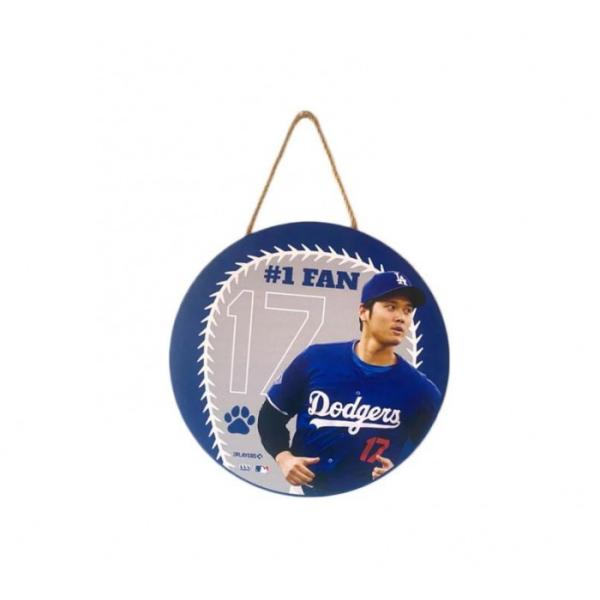 直径30.5cmの大きな木製サインボードです。お部屋のインテリアに最適です。 生産国:中国 素材・材質:木 商品サイズ:φ30.5cm、木の厚み7mm 仕様:(c)2025 Fanatics LLC. and its affiliated ...