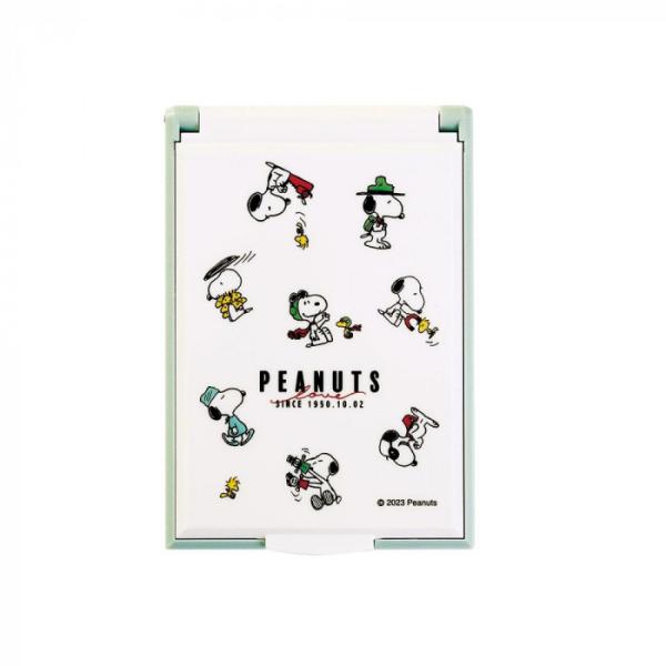 コンパクトサイズのカードミラーです。持ち運びに便利です。 生産国:中国 素材・材質:プラスチック・ガラス 商品サイズ:内寸:約W57×D6×H83mm 重量:約35g　※サプライヤー直送品　　