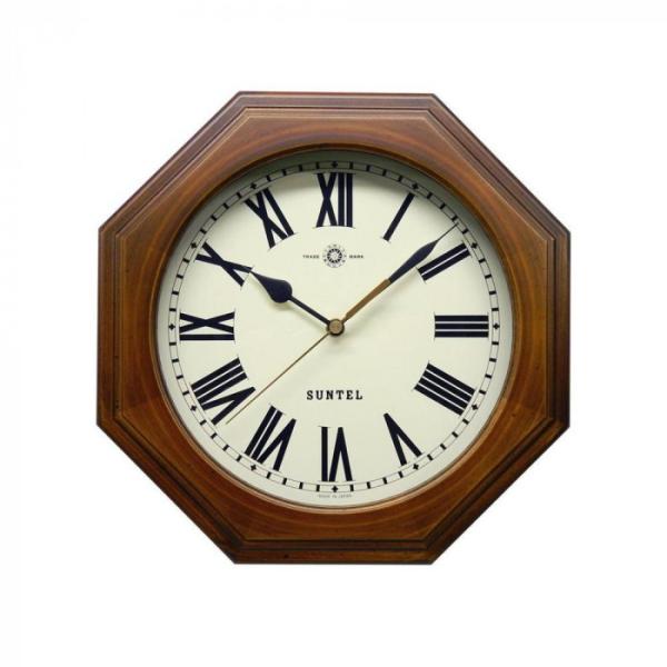 レトロな感じを出す為に、文字盤はアイボリー地に墨色のゴシック系です。 生産国:日本 素材・材質:天然木ポプラ材 商品サイズ:290×55mm 重量:870g 仕様:電池:マンガン単3×1本(モニター電池)ムーブ:SKP製スイープクオーツムー...