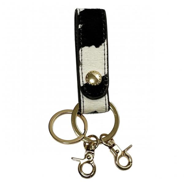 かばんの中で見失いやすい鍵や小物を一つにまとめてくれる機能的でスタイリッシュな大人のキーリングです。ベルト付きなのでバッグの持ち手などに付けることができ便利です。 生産国:中国 素材・材質:表面:牛革内装:合成皮革 商品サイズ:L8×W2....