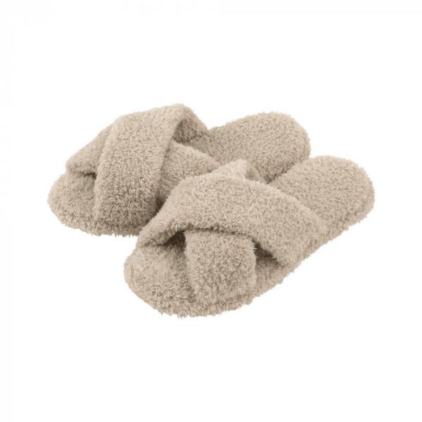 パイル素材のフワフワ柔らかな履き心地が素足にうれしいスリッパ。ふわふわパイルで足裏もサラサラ。程よいホールド力と軽さで歩きやすい。TRP素材でお風呂上がりの濡れた床にもOKです。 生産国:中国 素材・材質:甲材:ポリエステル100%中敷:ポ...