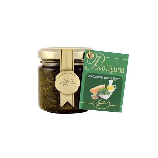 リグーリア地方の伝統的なレシピに基づいて、新鮮なバジル、オリーブオイル、松の実、チーズ、にんにく、塩を原材料として作られています。 生産国:イタリア 内容量:80g セット内容:24個 賞味期間:365日　※サプライヤー直送品　　