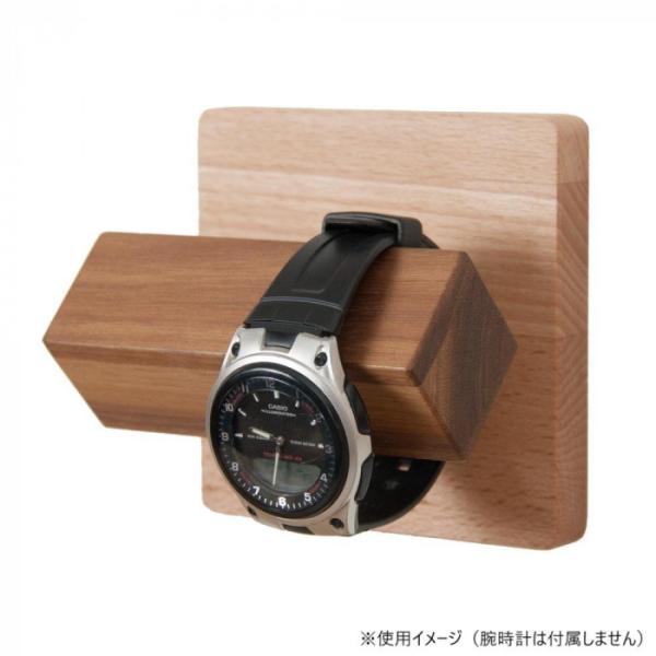 2つの材種でデザインしました、お部屋のインテリアデザインを選ばないモダンタイプです。ベッドサイドにおすすめです。時計は2つ掛けることができます。コレクションの時計がインテリアのアクセントになります。 生産国:ベトナム 素材・材質:ビーチ、ウ...