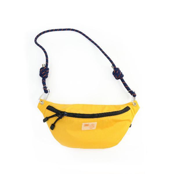 旅行やライブで荷物を少なくして歩きたいときに便利な小さめのボディバッグ。ショルダーは長さがの調整が可能です。正面の半透明タグにはカラーをイメージしたキャラクターが!背面と内側にはポケットついているのでサッと取り出したいスマートフォンやカード...