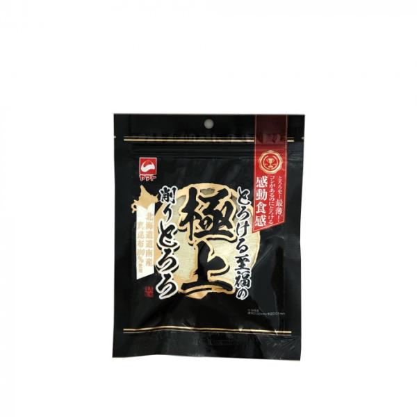 こだわりの極薄削りで生まれたコシがあるのにとろ~り食感!通常のとろろ昆布は0.02mmの厚みに削っていますが、更に薄い0.01mmの厚みに削ることで、コシがあるのにとろける食感の極上とろろ昆布に仕上がりました。汁物に入れると、とろ~っとして...