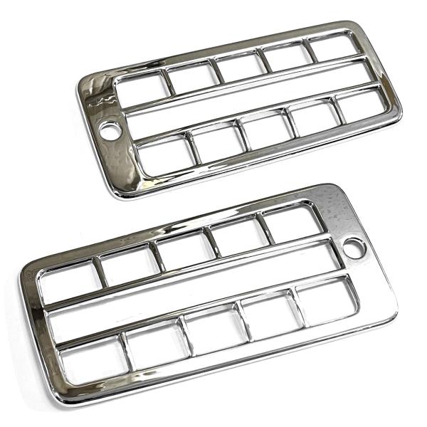 ハイゼットトラック専用のテールランプガーニッシュです。両面テープで貼り付けるだけの簡単装着。ABS樹脂メッキ仕上げでリア回りのドレスアップ効果抜群。【カラー】　メッキ■取扱い説明書や保証書などはありません、ご了承ください。【適合車種】ダイハ...