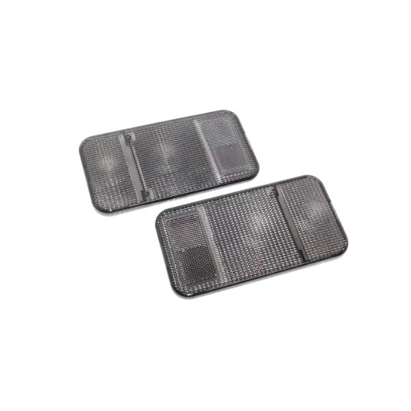 【商品仕様】■商品内容：テールライトカバー 左右セット 交換タイプ■カラー：スモークレンズ■取扱い説明書や保証書などはありません、ご了承ください。【適合情報】スズキ　SUZUKI・キャリイ　DA16T専用 2013年８月〜軽トラ 外装 カス...