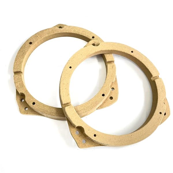 ◆MDFの圧縮ボードです。◆MDFは音圧による振動をしっかり防ぎます。◆17cm社外スピーカーを取り付ける際にご利用いただく商品です。純正スピーカーから交換する場合、インナーバッフルボードはドアに伝わる振動を抑え、 低音に締りが生まれ音質が...