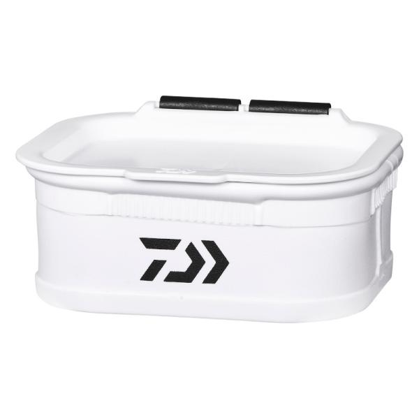 ダイワ  ※サイズ表示は縦(奥行)×幅×高さです。 ●カラー:ホワイト ●サイズ:SL(K) ●外部寸法:約11×13×6cm ●素材:EVA.PP|適度な重さがあり風に煽られても開きにくい新形状成型フタを採用し、付けエサの余分な水分が切れ...