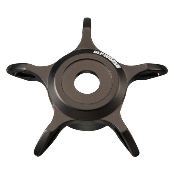 SLPワークス SLPW ダイワ  ●カラー:ブラック ●自重:9g ●ソルト対応／淡水専用:ソルト対応|【スポーツライフプラネッツ/SPORTLIFE PLANETS】新形状のスタードラグでリールをドレスアップ。カラーパーツとの組み合わせ...