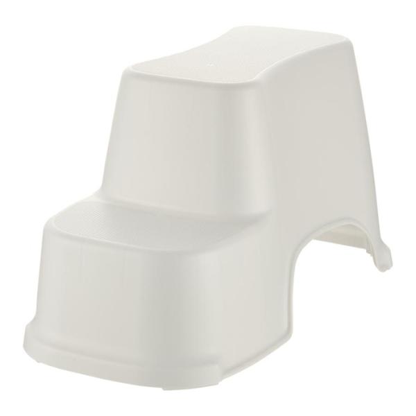 リッチェル トイサポ トイレサポートステップ スリム●そのままスムーズにのぼれるトイレの「よこ」にドアがある家にぴったりです。ドアを開けてすぐにステップがあるので、そのまま方向転換せずにのぼれます。●足が届く高さ足がつくので、ふんばりやすい...