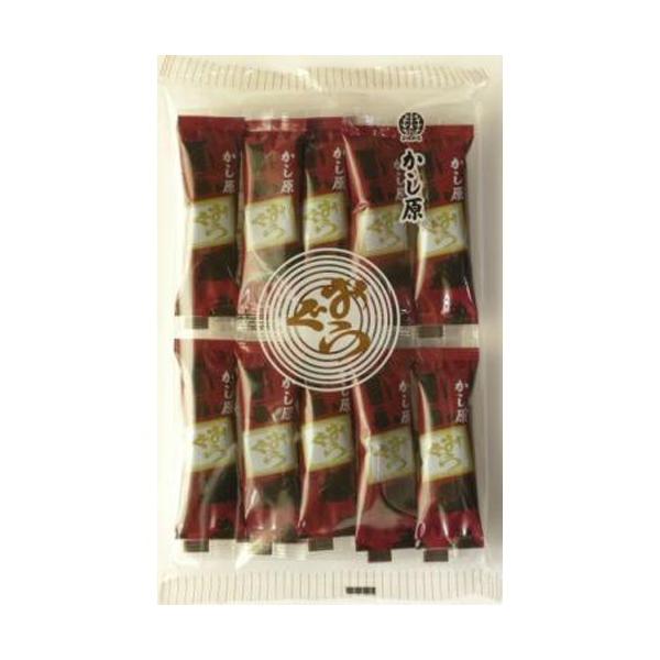 一口タイプの小分けされた羊羹。小豆の粒を残してあるので、食感が違います。<br />