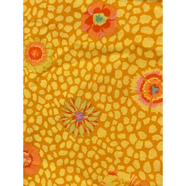 USA　Kaffe　Fassett　　Free Spirit色彩の魔術師といわれる　ケイフ　ファセットの生地です1枚の大きさ　110cm×50cm　カット済です。綿100％実店舗でも販売しておりますので在庫がない場合があります。