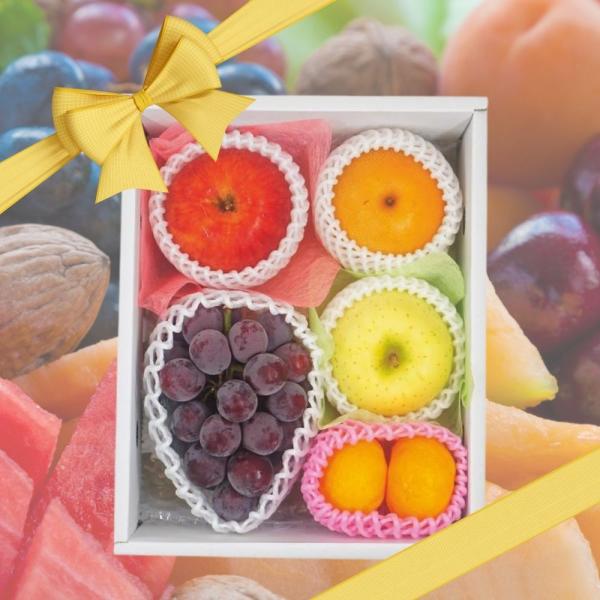 フルーツ目利きのプロが厳選した、旬の時期の食べごろフルーツをお届けします。本商品は青果物のため、お届け日・サイズ・玉数等のご指定を承れません。また、出荷地の収穫状況や天候不順の影響により、お届け期間や産地・規格等が変更となる場合がございます...