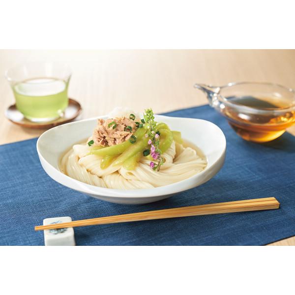 料理人・笠原将弘監修のレシピ付き。夏の味わいをお楽しみいただける元祖・味香門“夏”和膳。手延素麺揖保乃糸（上級品）５０ｇ×５束、キッコーマンいつでも新鮮料理人直伝極み白だし４５０、キッコーマンＬＣ濃いだし本つゆ５００、油そのままライトツナリ...