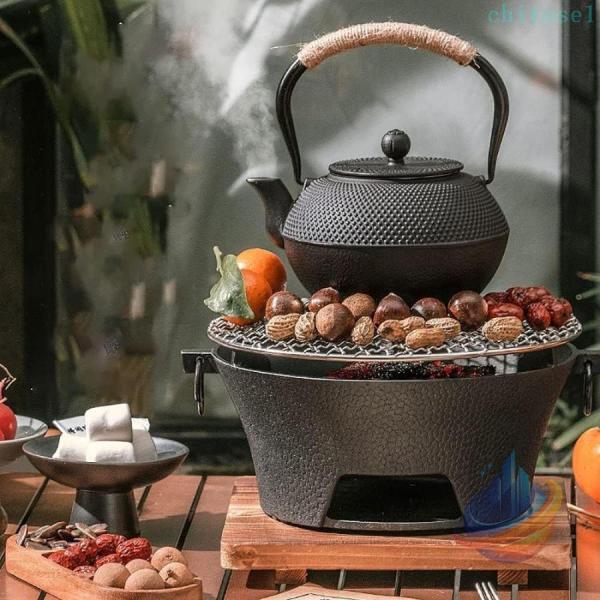 高品質材料：バーベキュー炉は高品質鋳鉄製を採用し、耐久性が高く、変形しにくく、冷熱に強い材料。趣向を凝らした設計はコンロの安定性を保証している。バーベキュー ストーブ木製のベース スタンド、滑り止め、頑丈、移動しにくい、安定した構造、お手入...