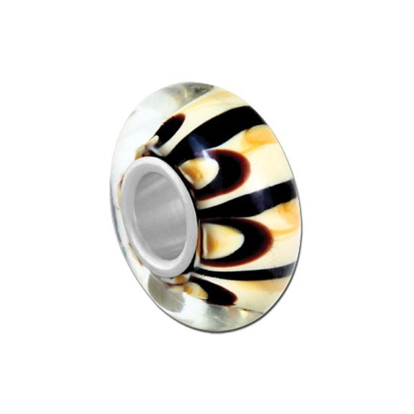 本体サイズ　約9mm×15mm、ホールサイズ 4.6mm