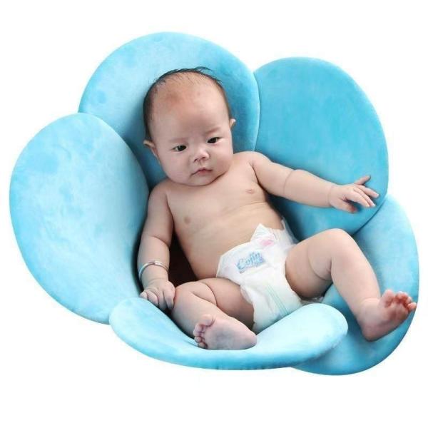 ■商品詳細:●カラー:/A01/A02/A03/A04/A05●サイズ:/約80*80cm●商品特徴お花が咲いたようなデザインがかわいい沐浴マットです。洗面台やシンクが沐浴バスに変身♪おむつ替えやプレイマット、お昼寝マットなどとしてもお使い...