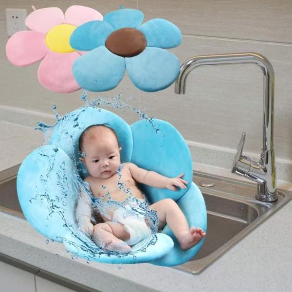 お花が咲いたようなデザインがかわいい沐浴マットです。洗面台やシンクが沐浴バスに変身♪おむつ替えやプレイマット、お昼寝マットなどとしてもお使いいただけます♪プレゼントとしてもおすすめです♪【サイズについて】画像をご参照ください。【カラーについ...